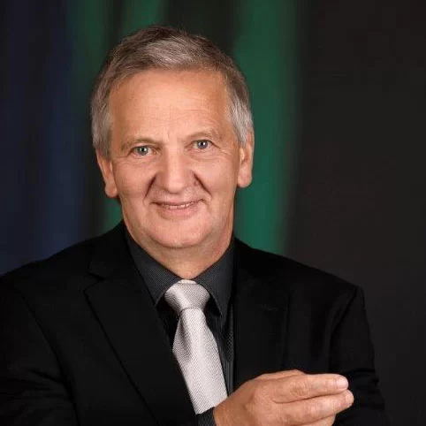 Partner & Strategy commission